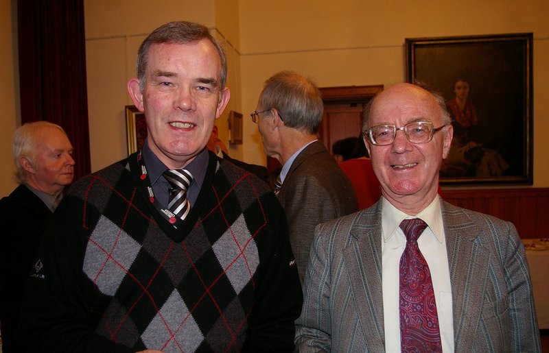 University pays tribute to dedication of long-serving staff | News ...