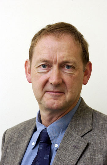 Aberdeen academic scoops prestigious oil industry award | News | The ...